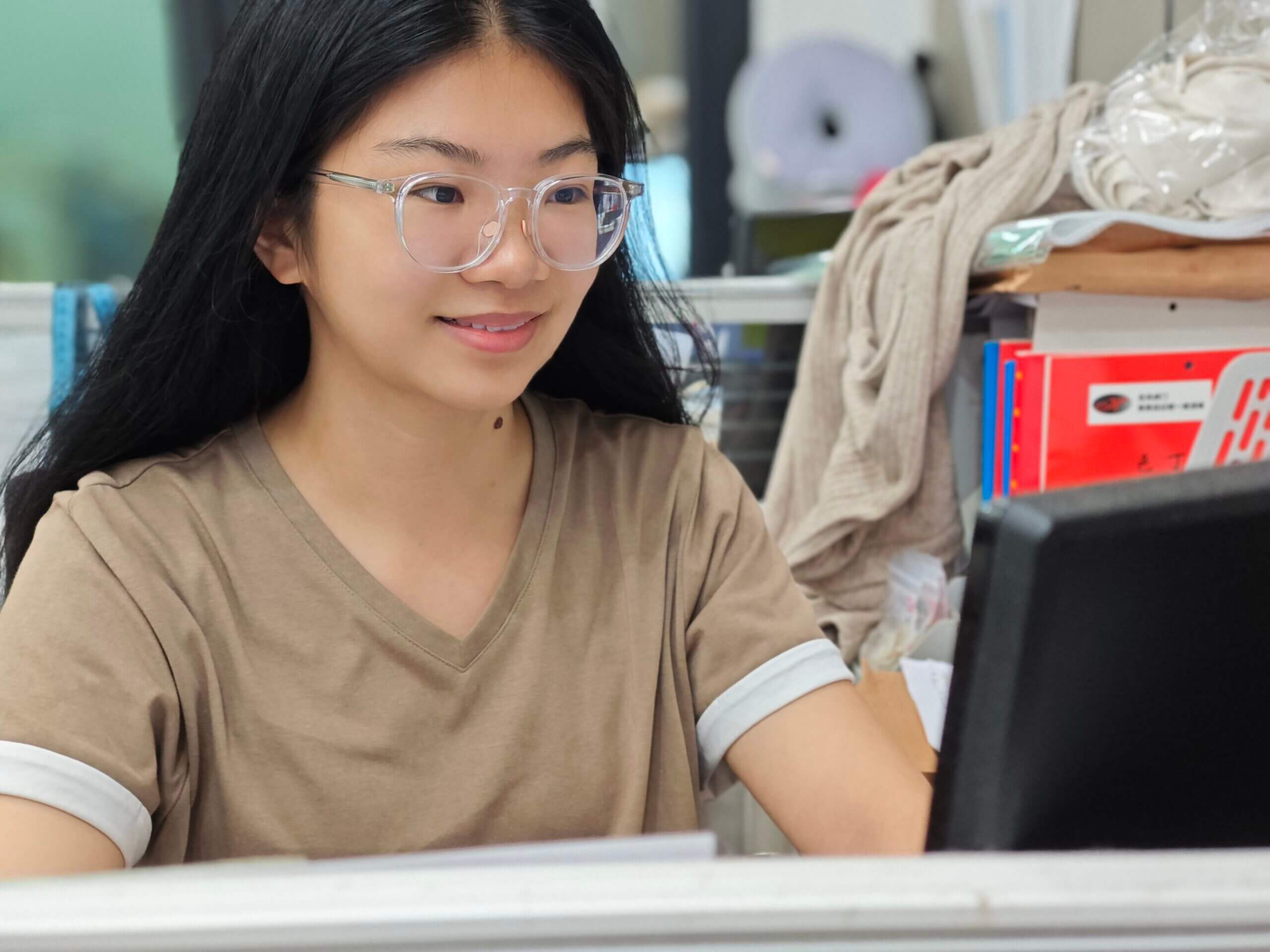 About Us - High-end Custom Clothing Manufacturer